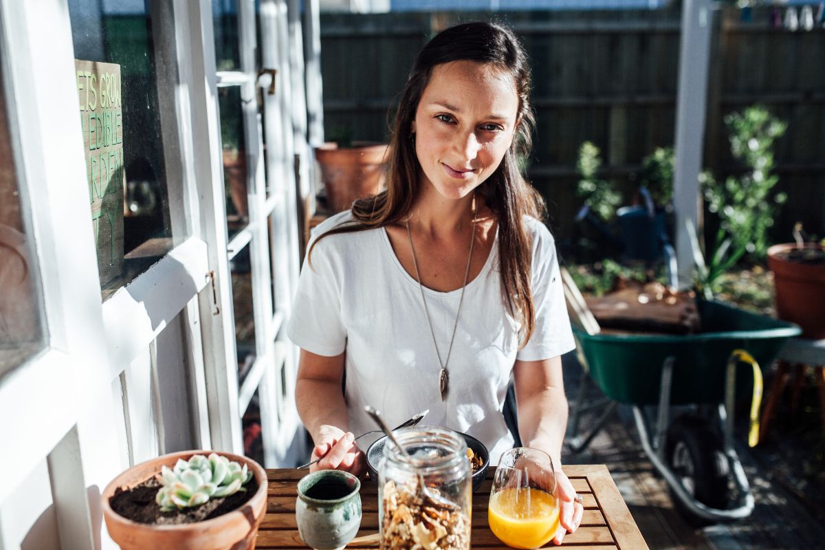 Meet the Maker: Julia Warren, Make It Raw - Food + Beverage Technology
